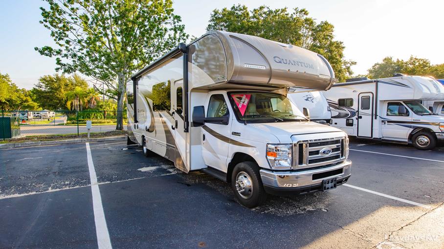 2018 Thor Motor Coach Quantum PD31 for sale in Tampa, FL | Lazydays