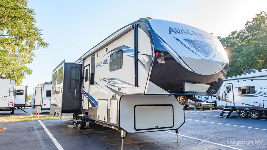 2017 Keystone RV Avalanche 320RS for sale in Tampa, FL | Lazydays
