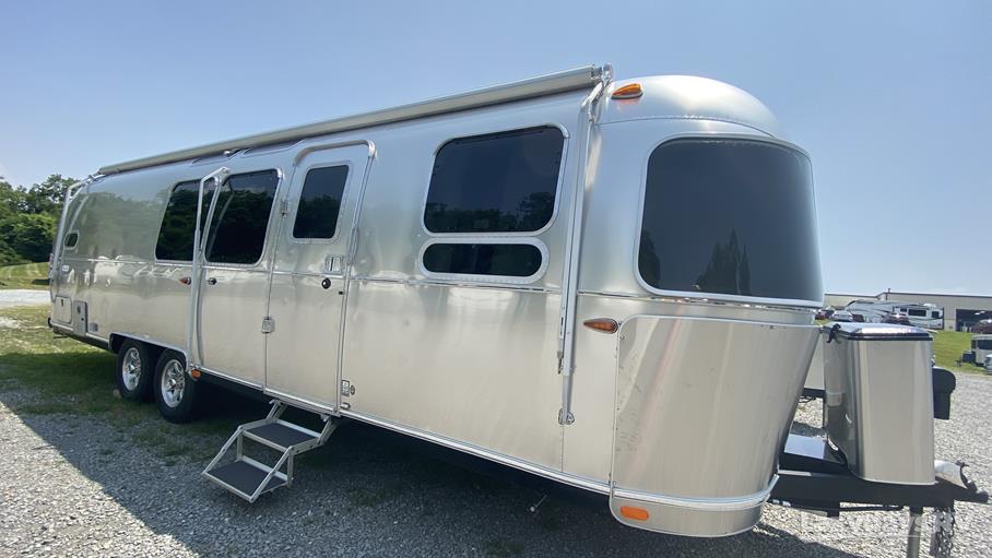 2023 Airstream Flying Cloud 30FB Bunk for sale in Maryville, TN | Lazydays