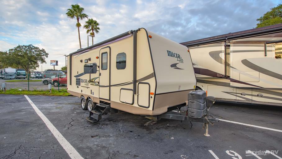 2015 Flagstaff Micro Lite 25BHS for sale in Tampa, FL | Lazydays