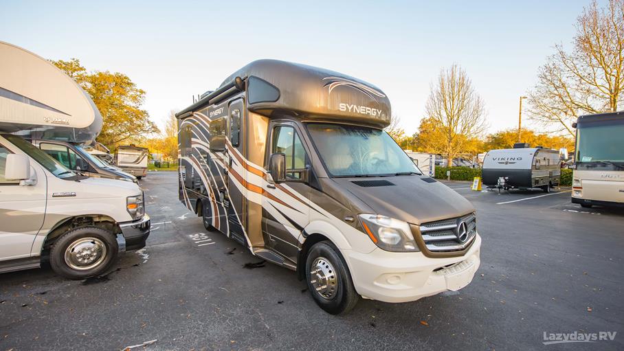 2018 Thor Motor Coach Synergy TT24 for sale in Tampa, FL | Lazydays