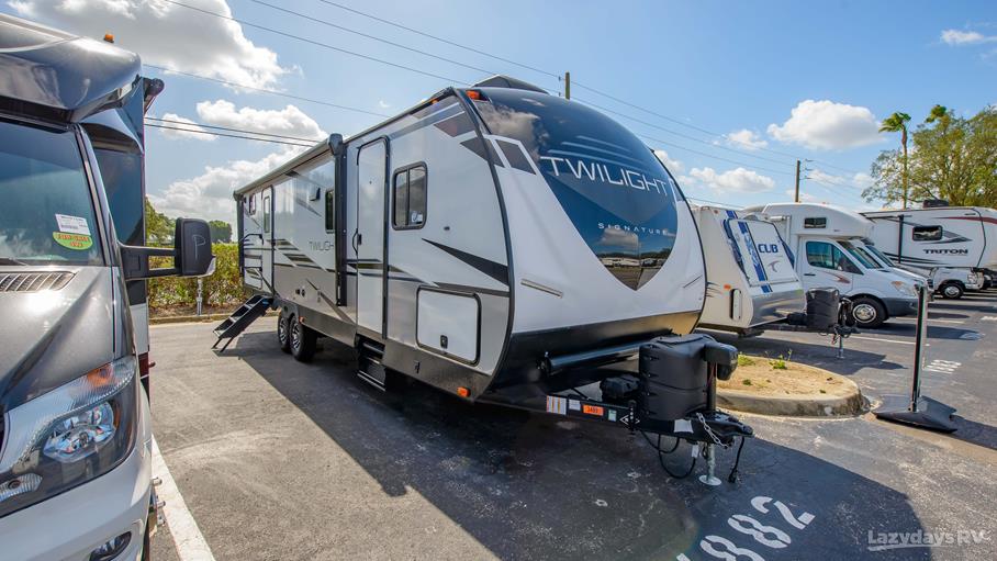 2022 Cruiser RV Twilight Signature 2800 for sale in Tampa, FL | Lazydays