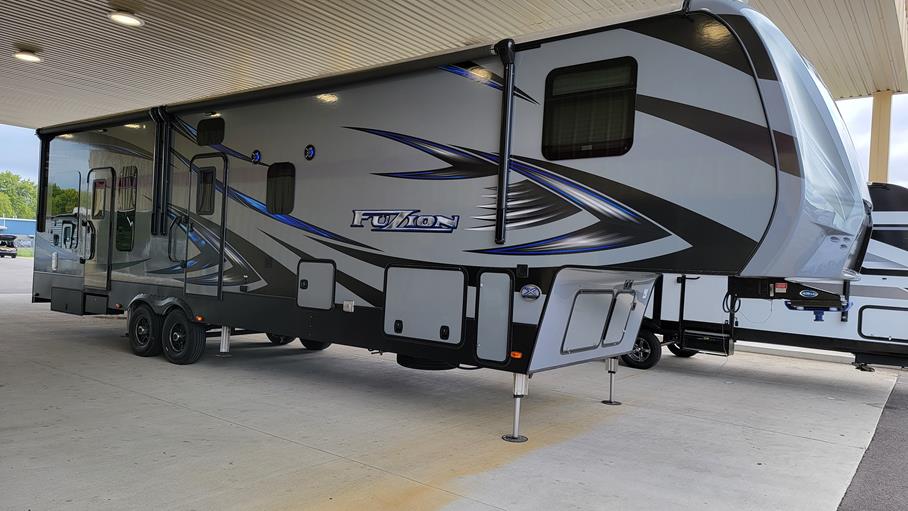 2017 Keystone RV Fuzion Series 369WT for sale in Elkhart, IN | Lazydays