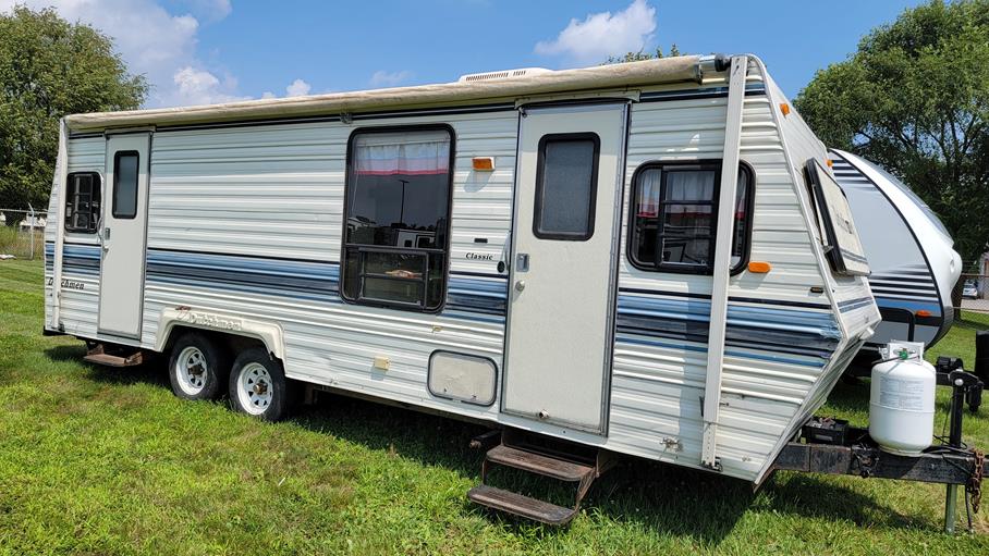 1991 Dutchmen Classic 26FL for sale in Elkhart - CLOSED, IN | Lazydays