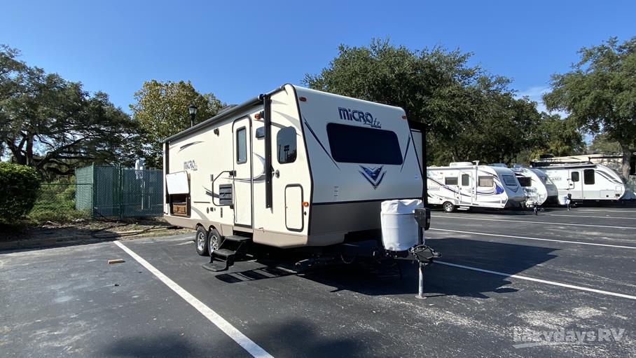 2017 Forest River Flagstaff Micro Lite 25FKS for sale in Tampa, FL ...