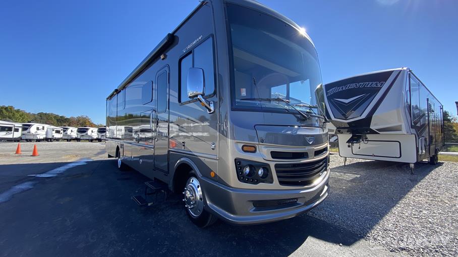 2017 Fleetwood RV Bounder 35K for sale in Knoxville, TN | Lazydays